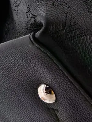 LOUIS VUITTON Carmel Mahina Leather Hobo Bag