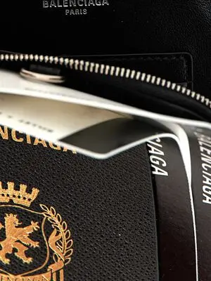 Balenciaga Wallet Colour
