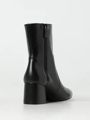 STUART WEITZMAN Boots Colour