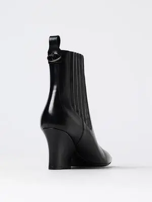 Valentino Garavani Boots Colour