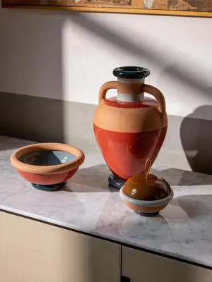 POLTRONA FRAU Vases Lifestyle Colour