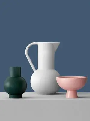 RAAWII Lifestyle Pitcher - White