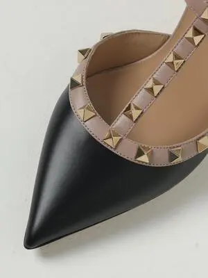 Valentino Garavani Court Shoes Colour - Black