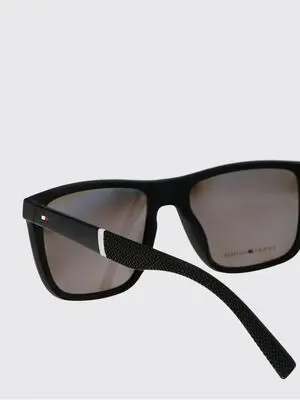 Tommy Hilfiger Sunglasses Colour