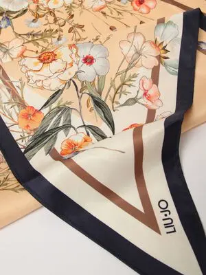 Liu Jo Baroque Print Fabric Foulard - Fa01