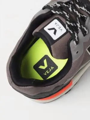 VEJA Trainers Colour