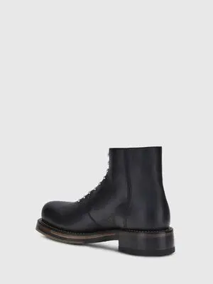 Alexander McQueen Boots Colour