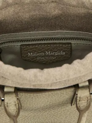 MAISON MARGIELA Shoulder Bag Colour