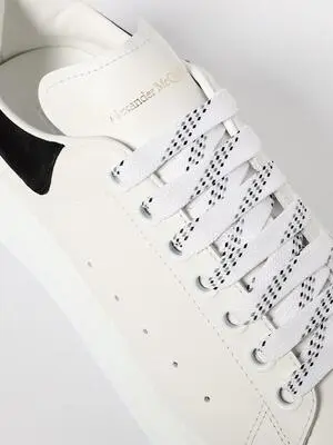Alexander McQueen Oversize Leather Sneakers With Contrasting Suede Insert And Chunky Sole - White