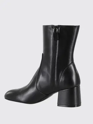 STUART WEITZMAN Boots Colour
