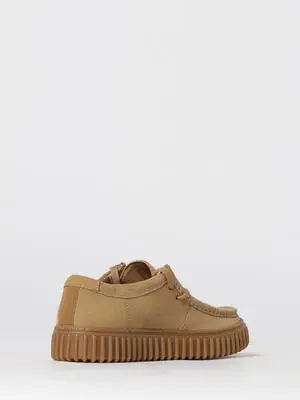 Clarks Torhill Lo Suede Chukka Boots - Natural