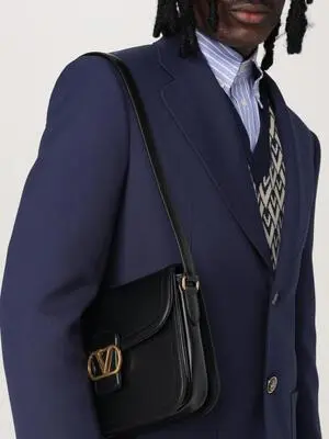 Valentino Garavani Shoulder Bag Colour