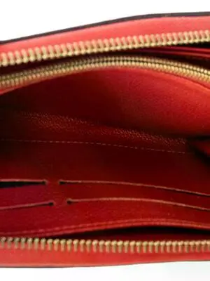 LOUIS VUITTON Zippy Wallet