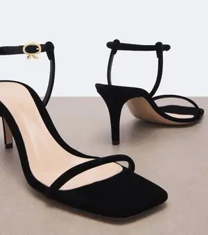 GIANVITO ROSSI Velvet Sandals