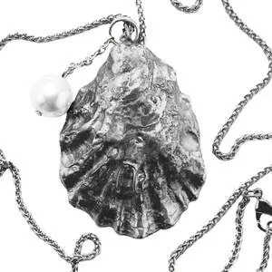 Lovard Large Curly Oyster Necklace