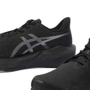 Asics Novablast 6 Sneaker