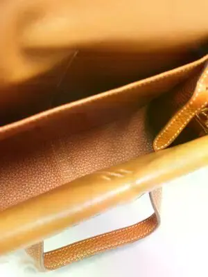 Hermès Halzan 25 Shoulder Bag