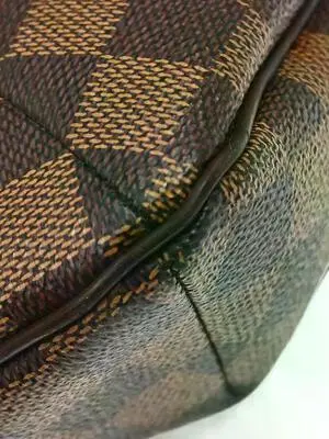 LOUIS VUITTON 2001 Damier Musette Shoulder Bag