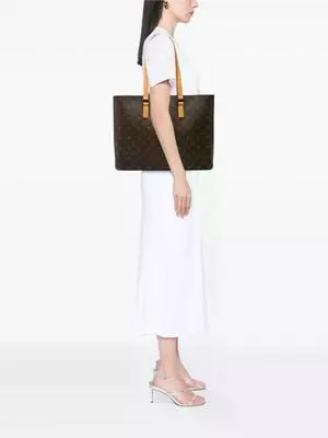 LOUIS VUITTON 2001 Monogram Luco Tote Bag - Brown