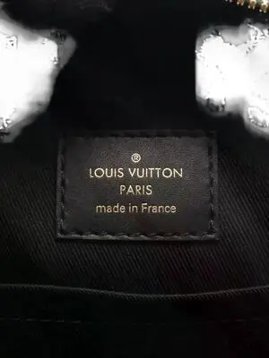LOUIS VUITTON 2018 Saintonge Monogram Shoulder Bag