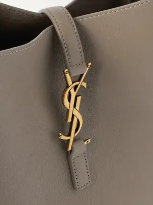 Saint Laurent Le 5 À 7 Leather Shoulder Bag