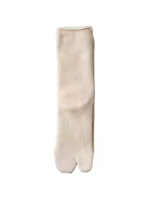 YAHAE Tabi Pile-knit Socks - White