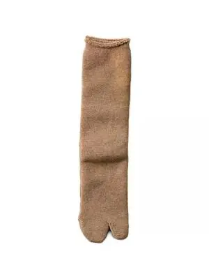 YAHAE Tabi Pile-knit Socks - Neutrals