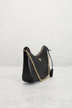 Prada Saffiano Re-edition 2005 Shoulder Bag - Black