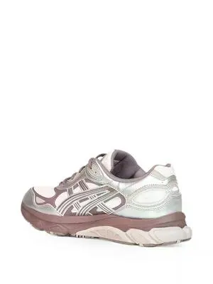 Asics Sneakers