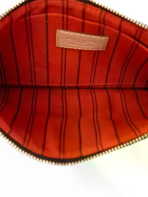 LOUIS VUITTON 2013 Monogram Neverfull Mm Pouch Clutch Bag