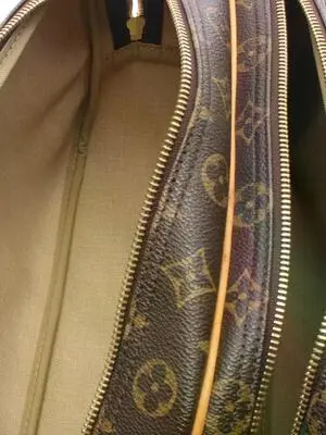 LOUIS VUITTON Monogram Canvas Reporter Pm Shoulder Bag