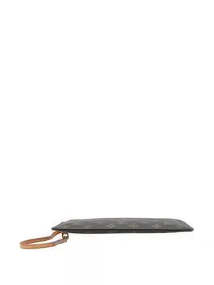 LOUIS VUITTON 2015 Monogram Neverfull Mm Pouch