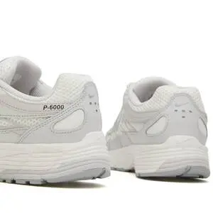 Nike P-6000 Se Sneakers - White/grey