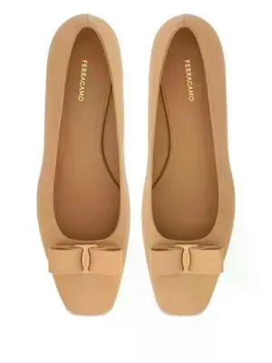 FERRAGAMO Iconic Bow Pumps