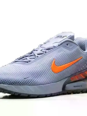 Nike Air Max Phoenix Sneakers
