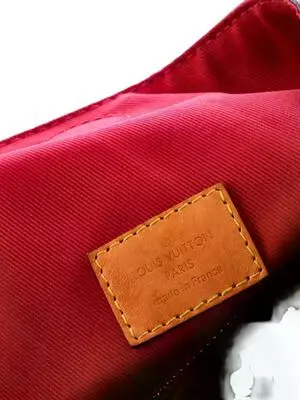 LOUIS VUITTON Monogram Canvas Mm Hobo Bag