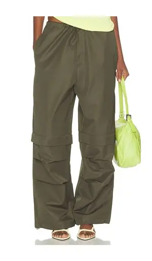 AGOLDE Coulson Parachute Pant In . Also - Olive