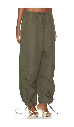 AGOLDE Coulson Parachute Pant In . Also