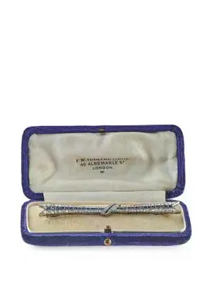 LB EXCLUSIVE Diamond And Sapphire Bow Brooch
