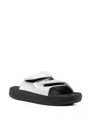 VEJA Etna Touch-strap Flat Sandals
