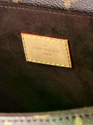 LOUIS VUITTON Monogram Canvas Pochette Metis Crossbody Bag - Brown
