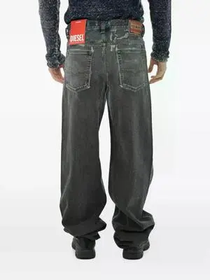 DIESEL® 2001 D-macro-s Loose-fit Jeans