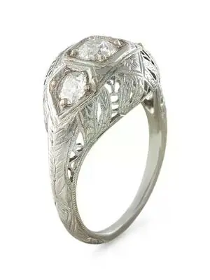 LB EXCLUSIVE Engraved-filigree Diamond Ring