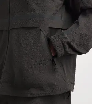 On Performance Volt Jacket