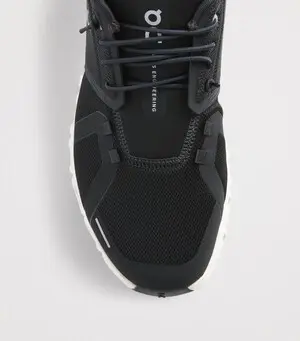 On 6 Trainers - Black