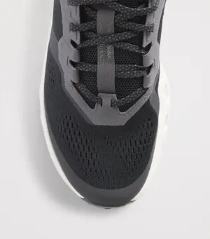 On Cloudrunner 3 Trainers