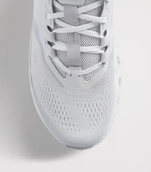 On Cloudrunner 3 Trainers