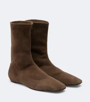 THE ROW Cindy Suede Ankle Boots - Brown