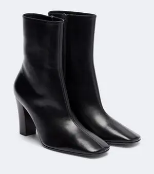 THE ROW Cindy Leather Ankle Boots - Black