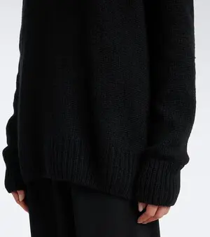 THE ROW Plira Cashmere Turtleneck Sweater